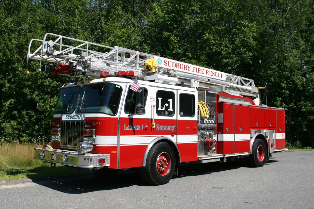 Ladder 1 1999 Emergency One Ladder-Pumper » Fire Department